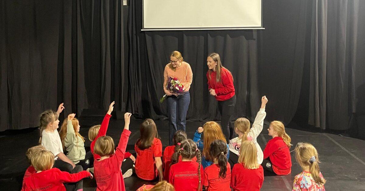 The Performance Studios Welcome Cat! - Cat Smith - Cat Smith